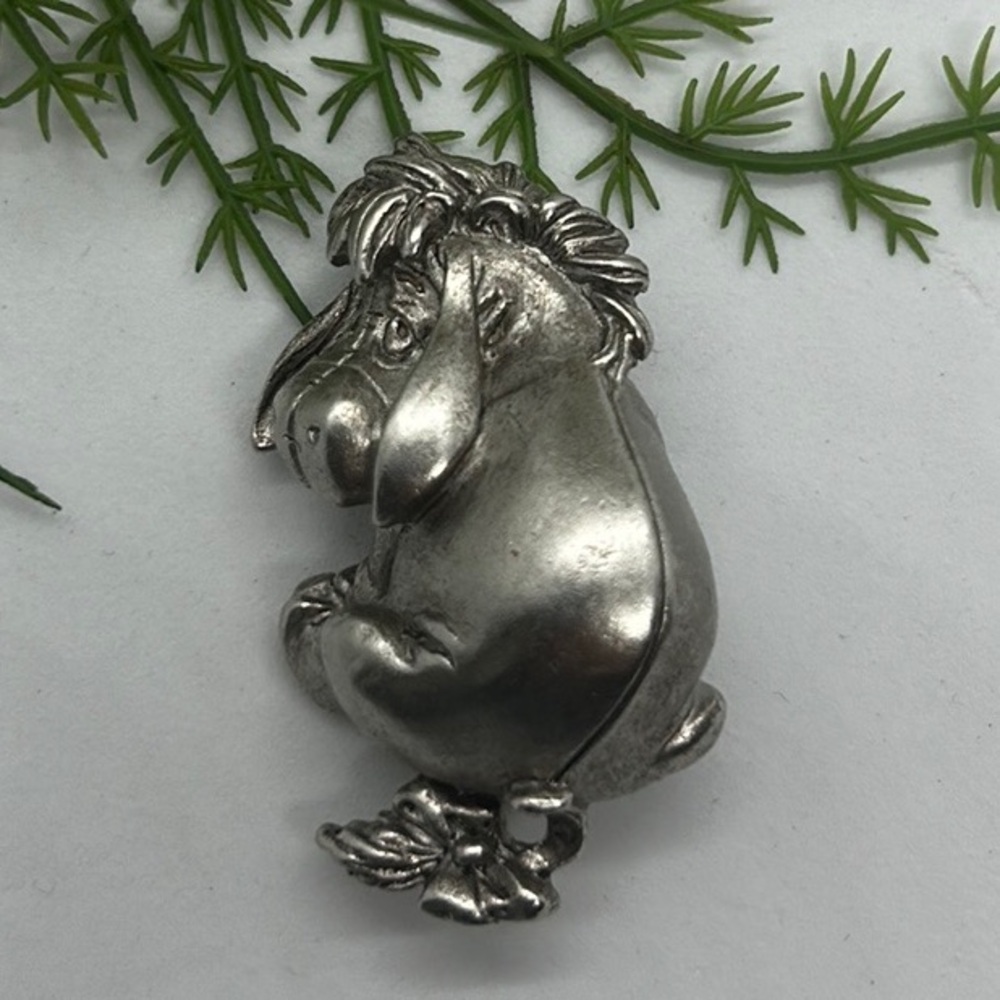 Vintage Disney Eeyore Brooch Pin Winnie The Pooh - Gem